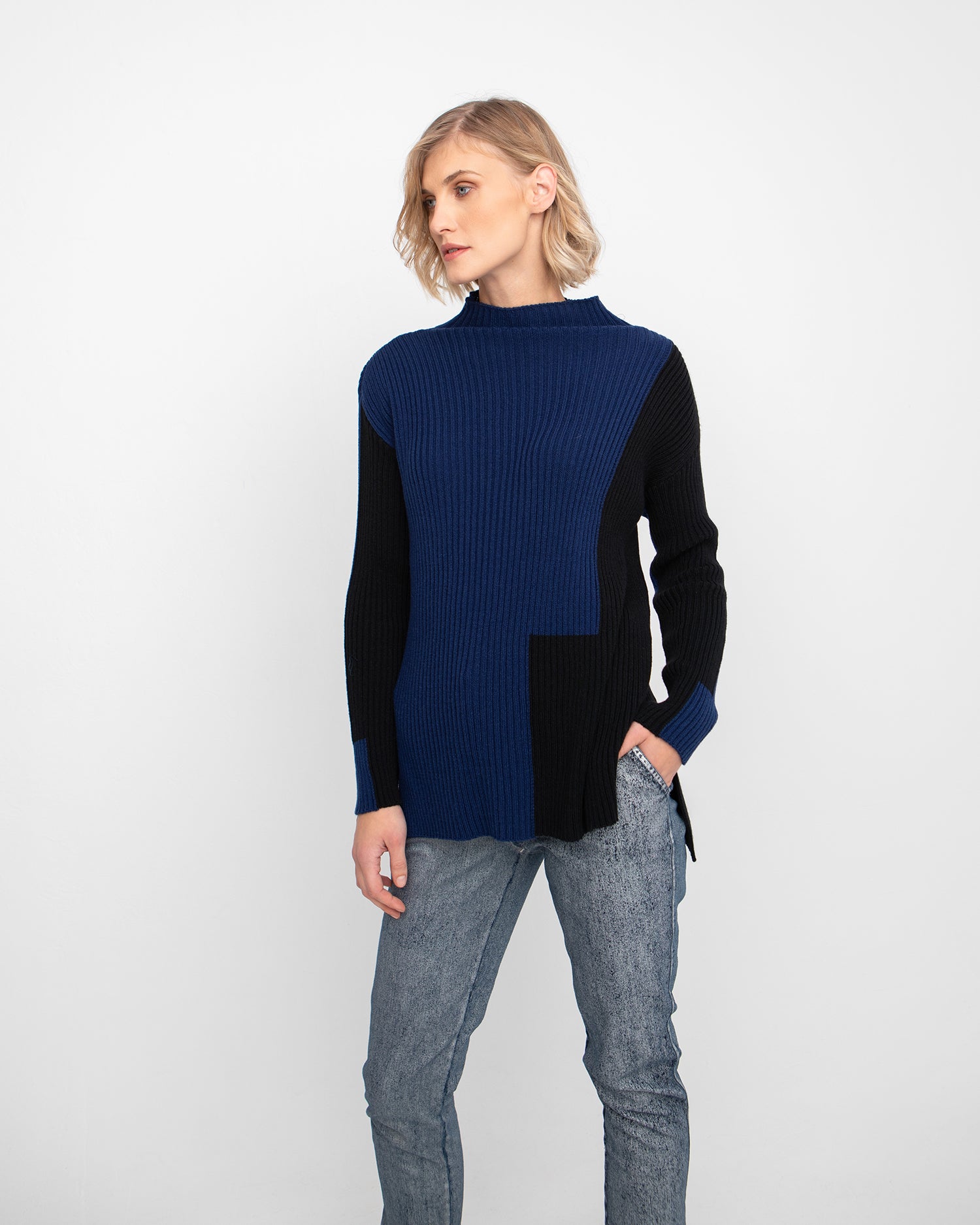 Ozai N Ku Merchant Sweater, Blue – Alembika U.S.
