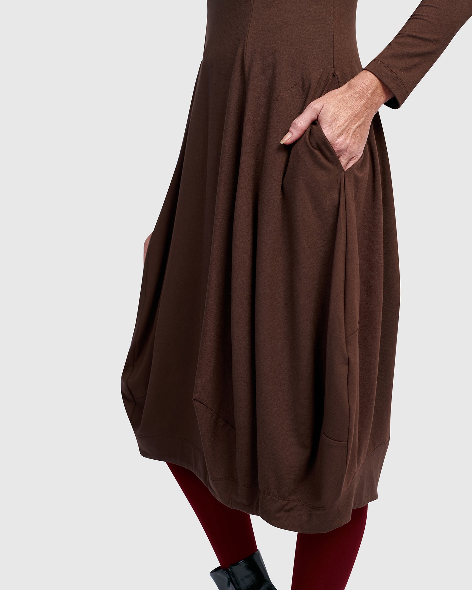 Essential Turtleneck Cocoon Dress, Umber – Alembika U.S.