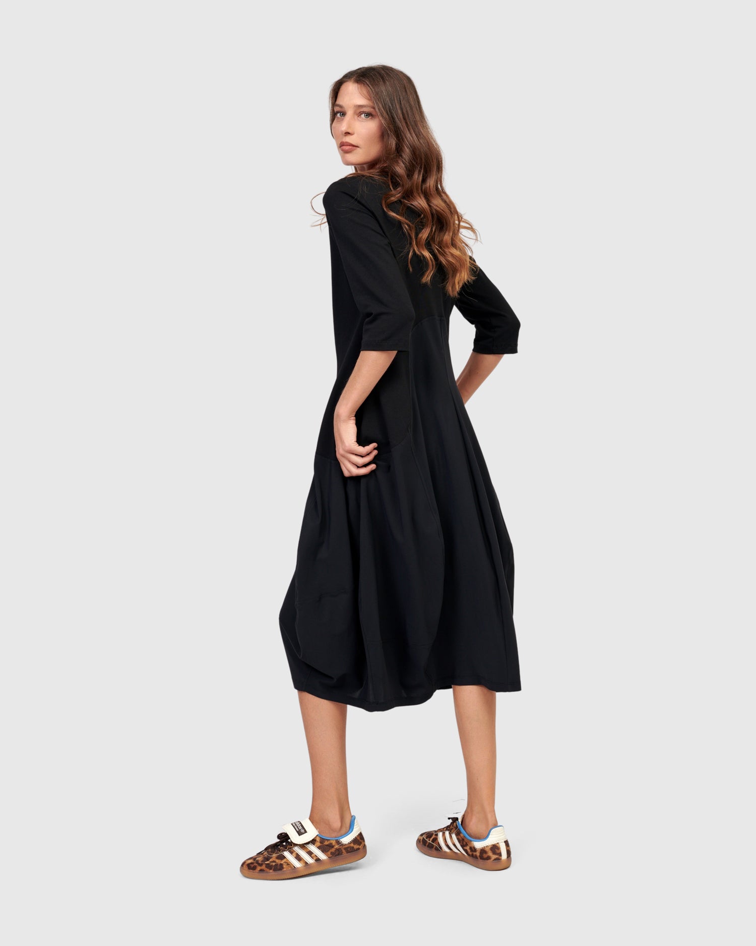 Tekbika Slack Dress, Black – Alembika U.S.