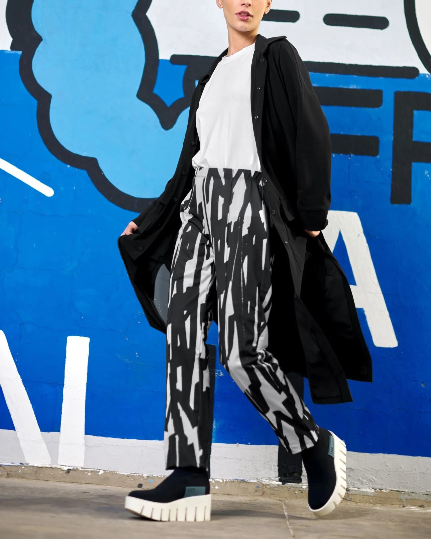 Matrix Duster, Black – Alembika U.S.