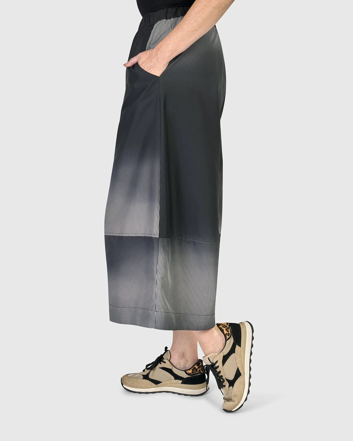 Urban Elektra Wide Pants, Storm – Alembika U.S.