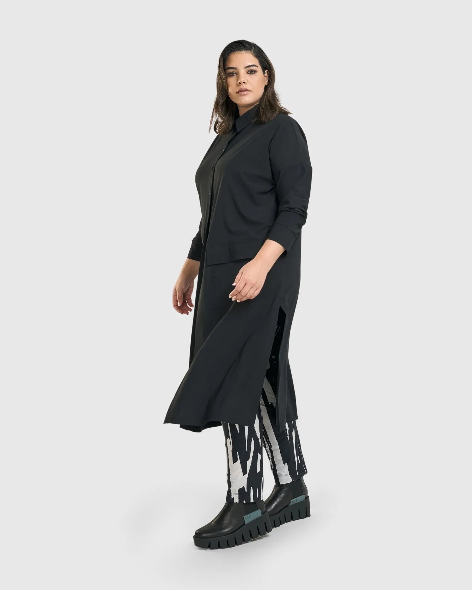 Matrix Duster, Black – Alembika U.S.