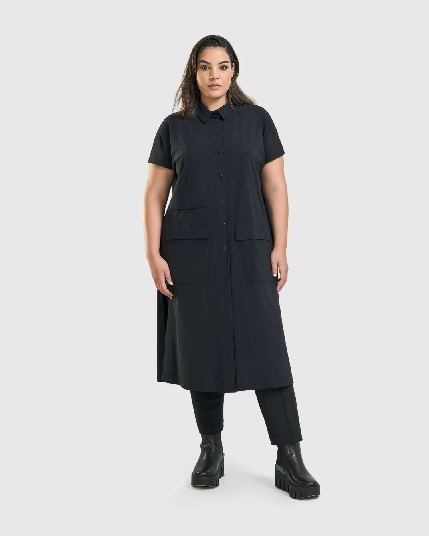 Matrix Short Sleeve Duster, Black – Alembika U.S.