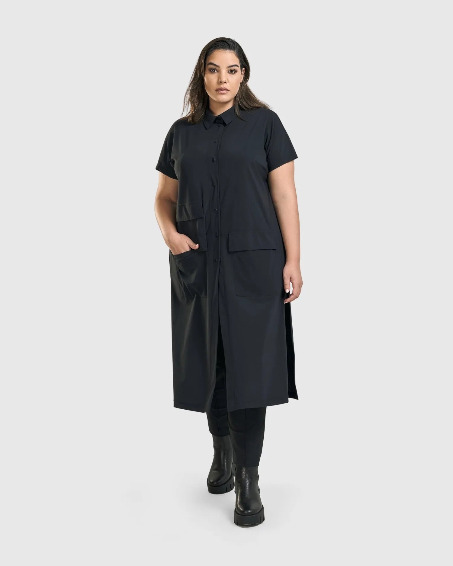 Matrix Short Sleeve Duster, Black – Alembika U.S.