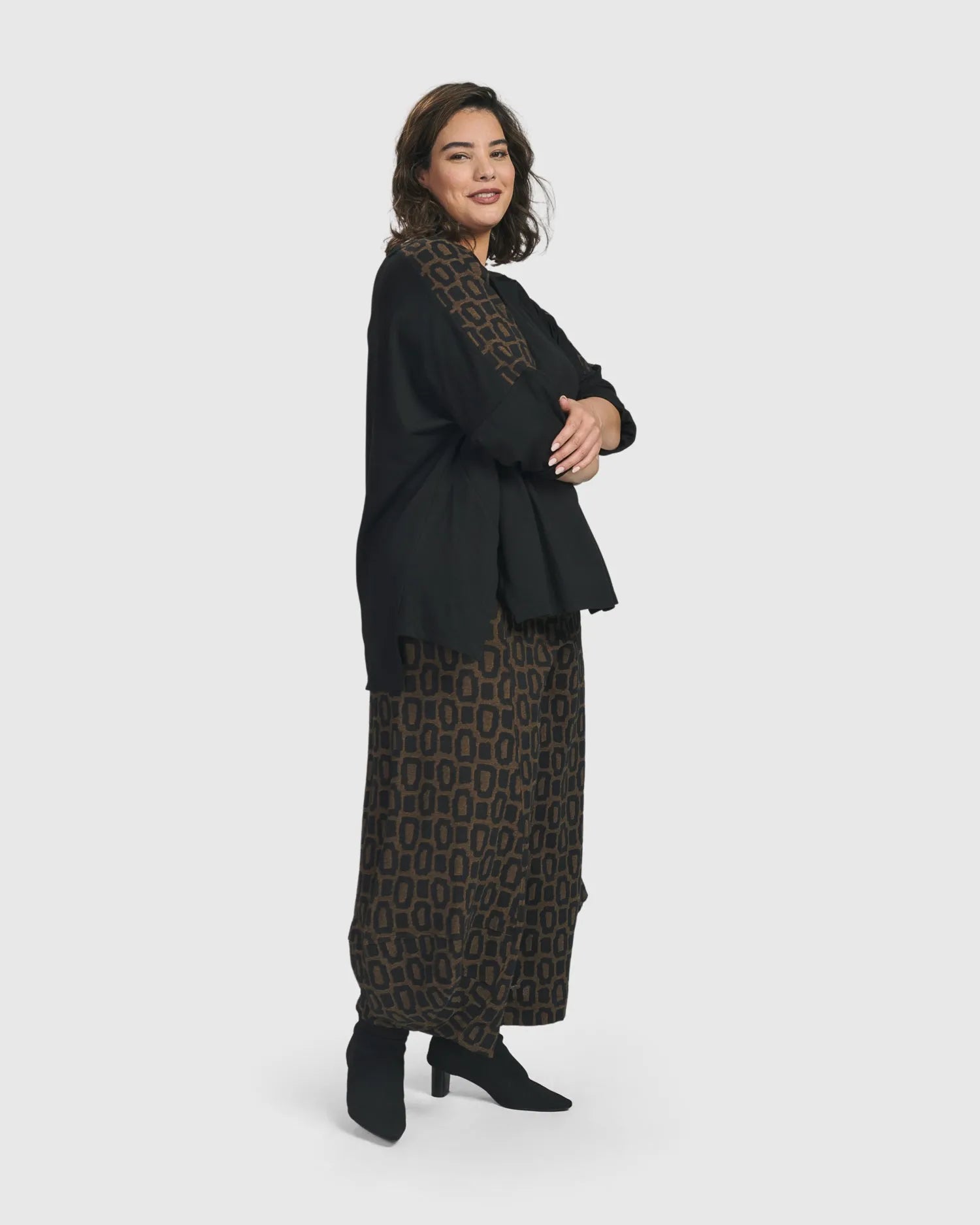 Essential Long Sleeve Tee, Coffee – Alembika U.S.