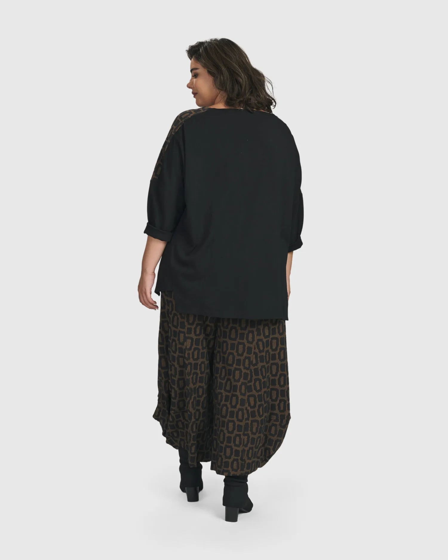 Essential Long Sleeve Tee, Coffee – Alembika U.S.