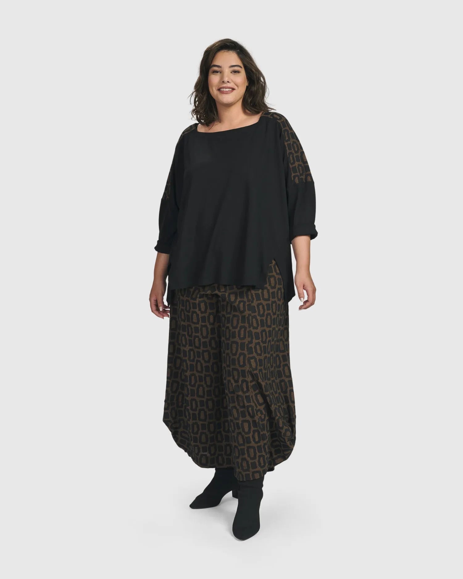 Essential Long Sleeve Tee, Coffee – Alembika U.S.