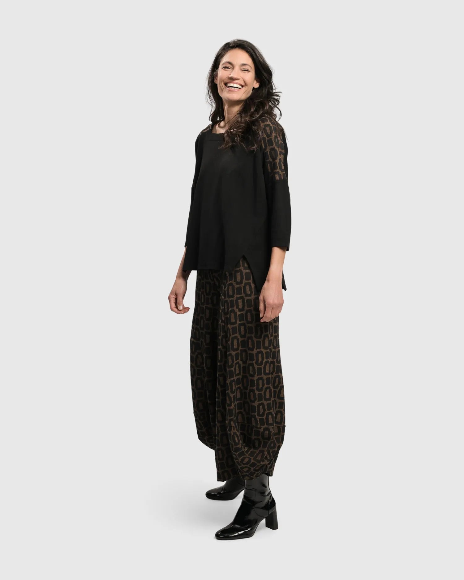 Essential Long Sleeve Tee, Coffee – Alembika U.S.