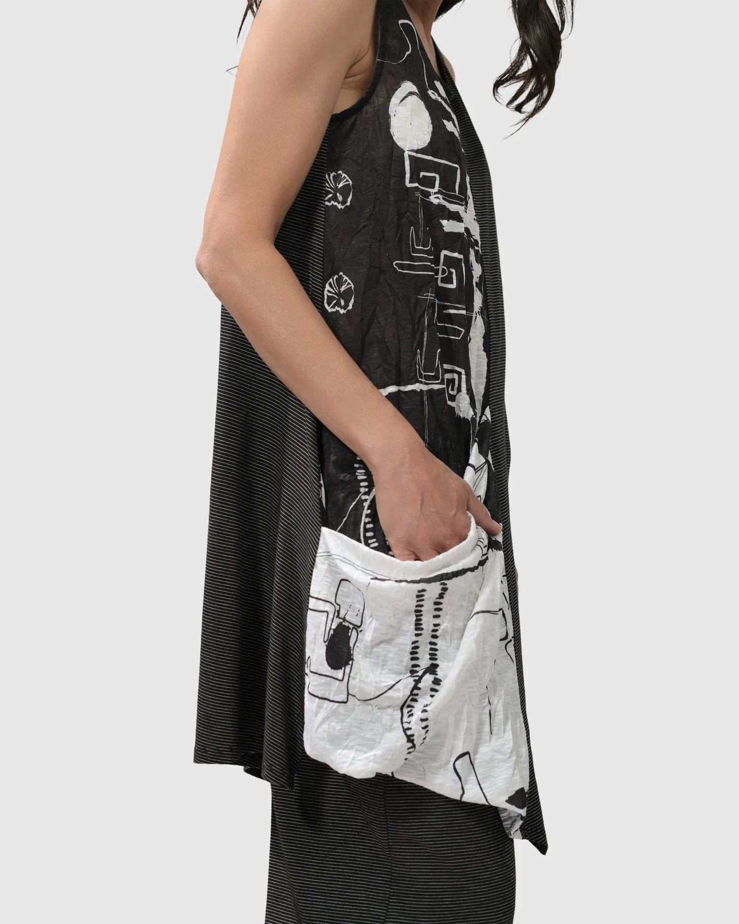 THE GOOD LIFE SLEEVELESS TUNIC, SCRIPT – Alembika U.S.