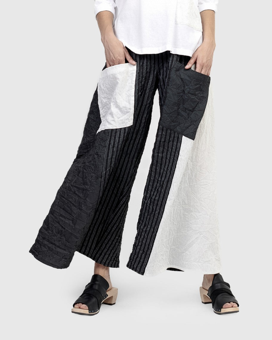 Urban Calgary Flared Pants, Mono – Alembika U.S.
