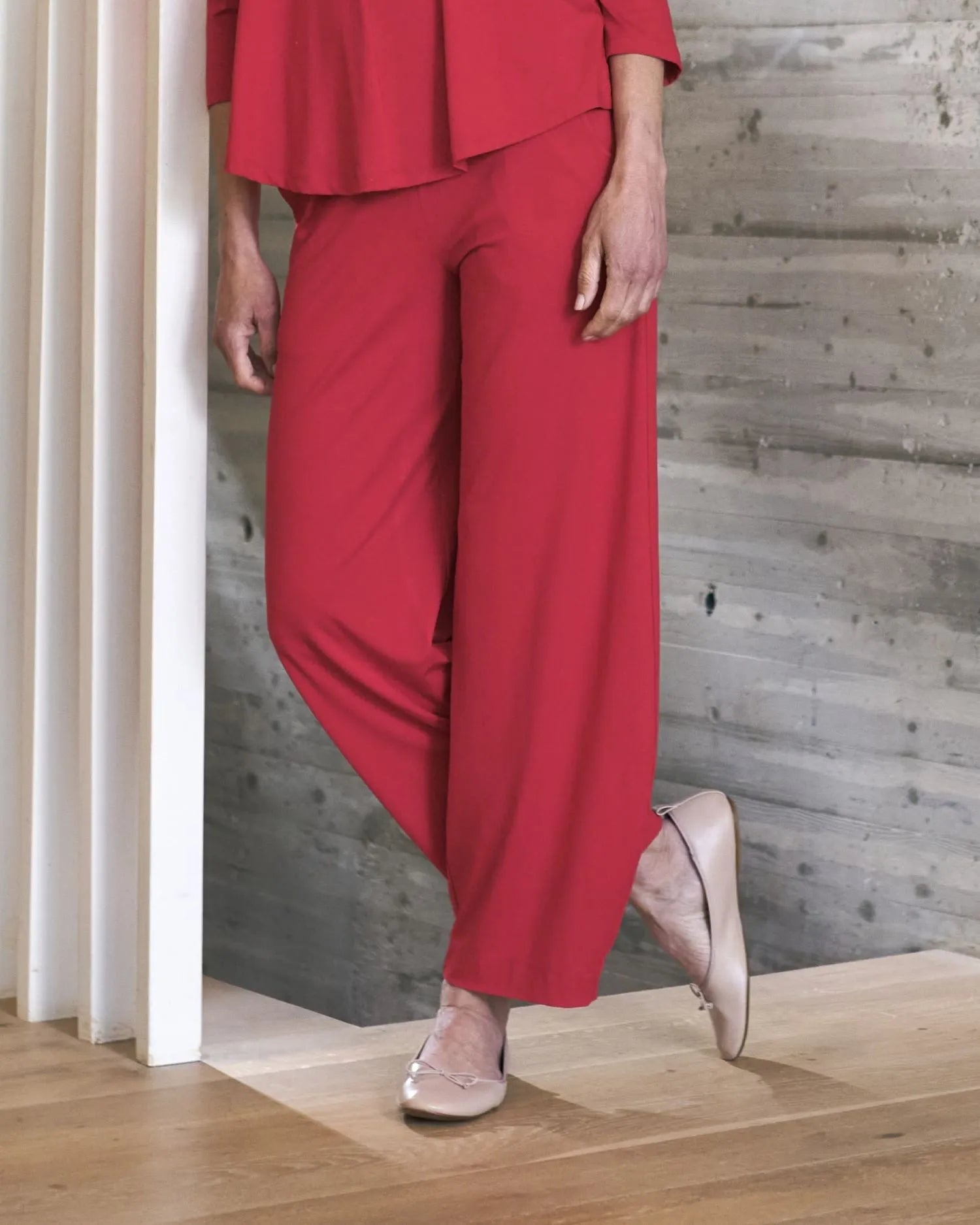 Essential Flow Pants, Red Rose – Alembika U.S.
